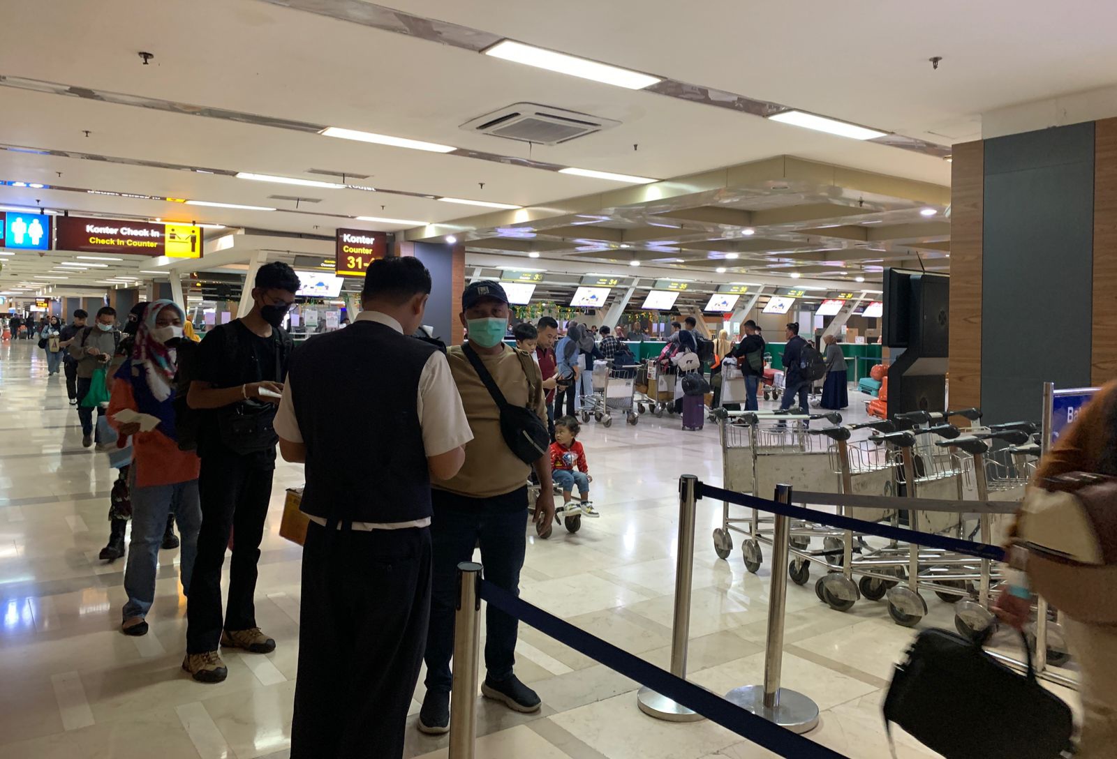 Bandara Sultan Hasanuddin kembali imbau penggunaan masker
