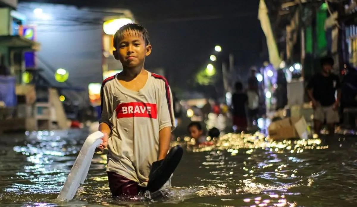 Banjir rob kembali rendam pemukiman warga di Muara Angke
